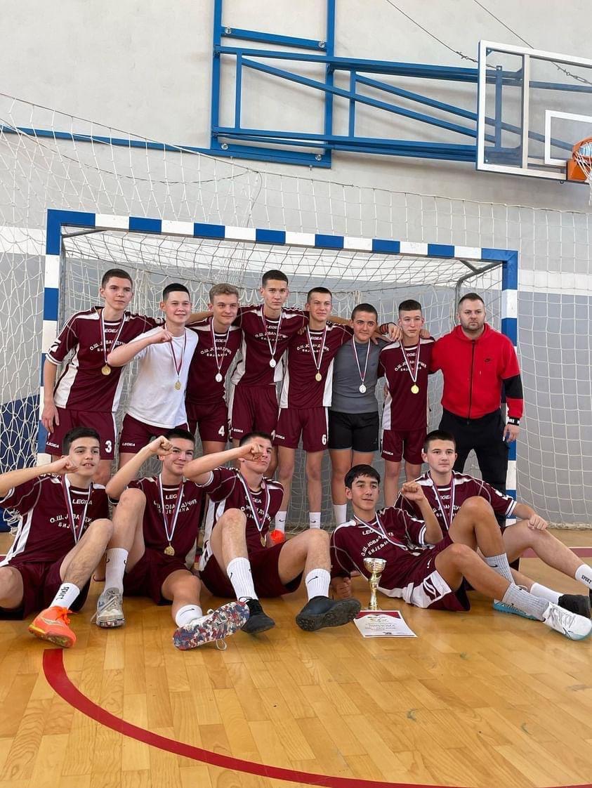 PRVO MJESTO ZA UČENIKE OŠ "JOVAN DUČIĆ" BIJELJINA U FUDBALU (foto ...